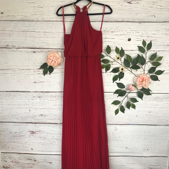 Lulus | Dresses | Lulus Size Medium Pleated Formal Floor Length Gold ...